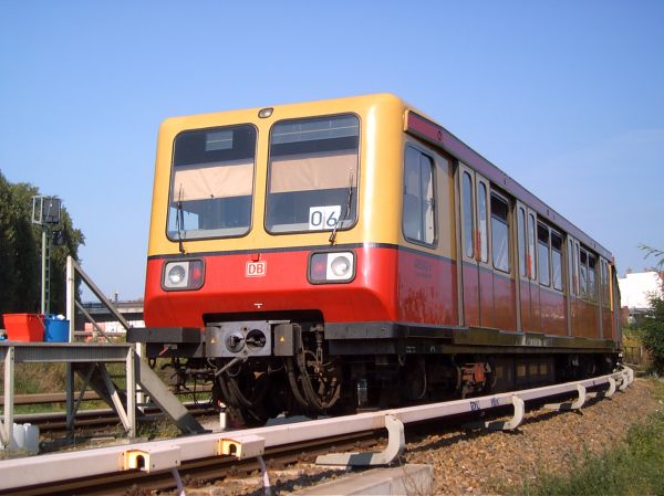 Bilder von der ersten Verschrottung der BR 485 :: www.bahninfo-forum.de