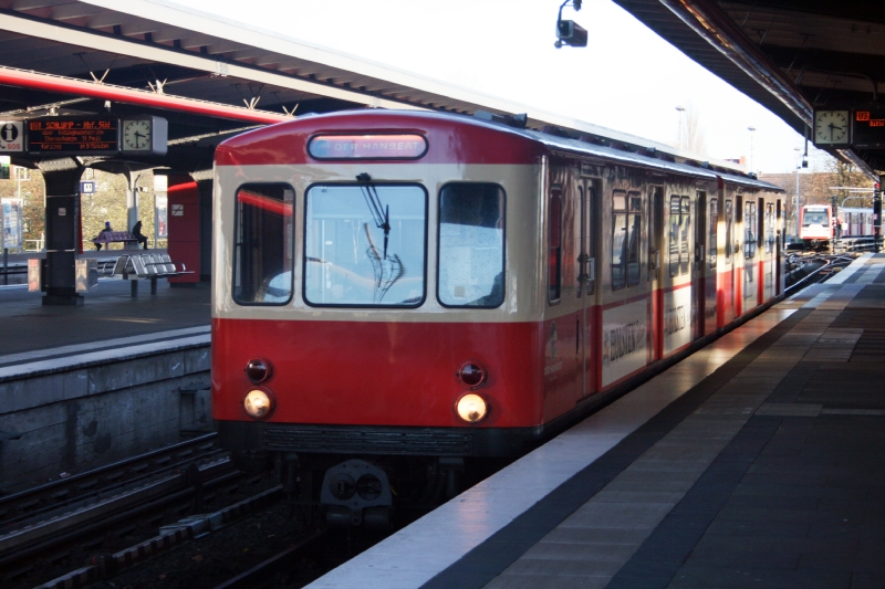 DT-1 Glückstreffer in Barmbek am 07.11. :: www.bahninfo-forum.de