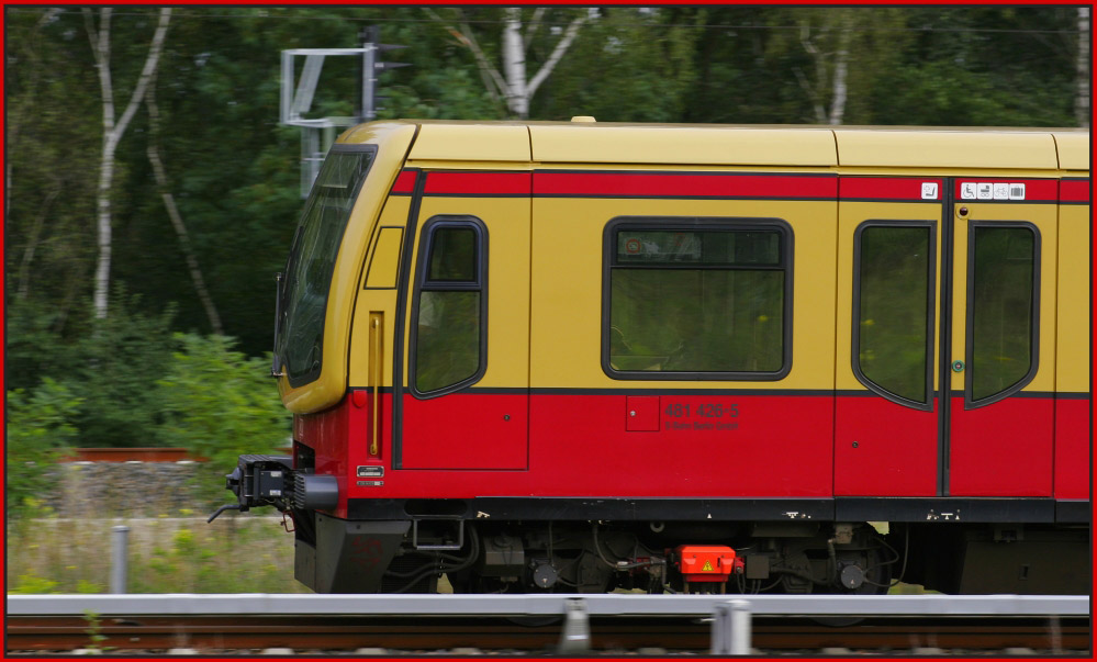 RAL Farbtöne Berliner S-Bahn :: www.bahninfo-forum.de
